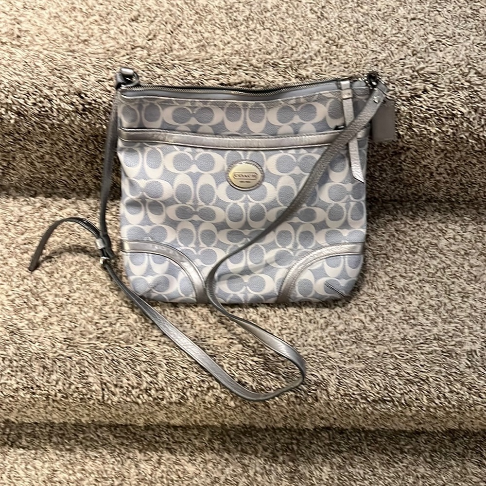 Coach Signature C Crossbody - Gem